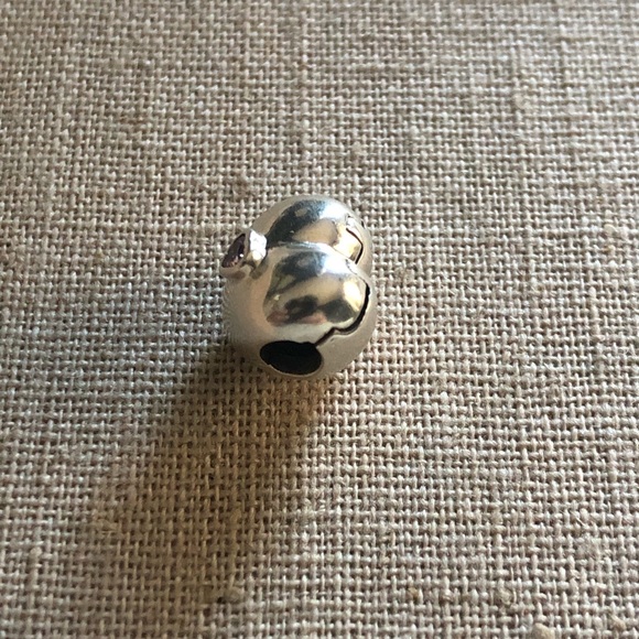 Pandora | Jewelry | Pandora Heart Clip | Poshmark